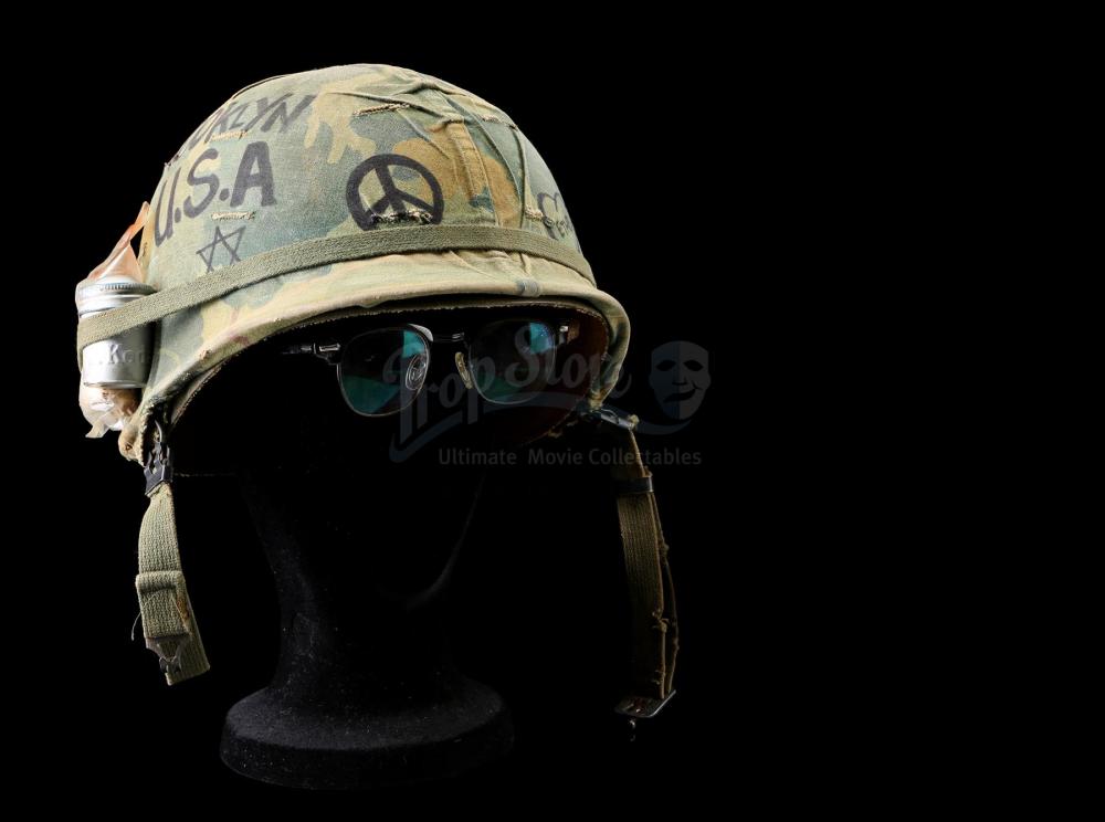 TROPIC THUNDER (2008) - Kevin Sandusky's (Jay Baruchel) Helmet, Dog ...